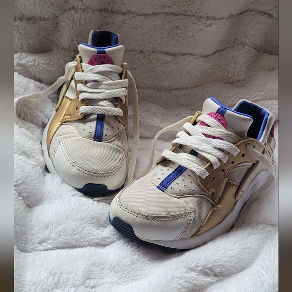 Nike | Shoes | Grade Shcool Sneakers | Poshmark